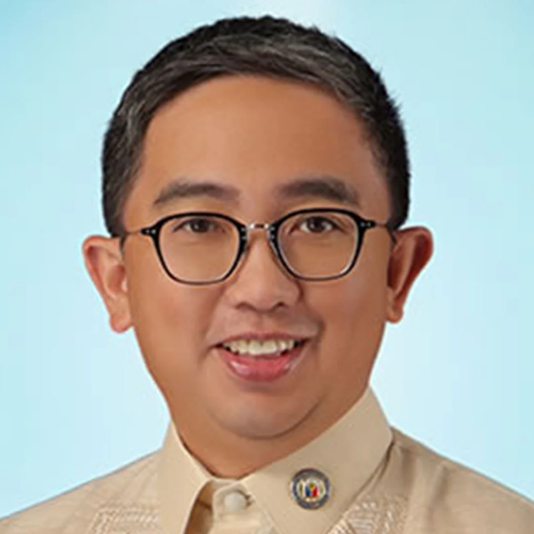 ERIC MARTINEZ - PDP Laban